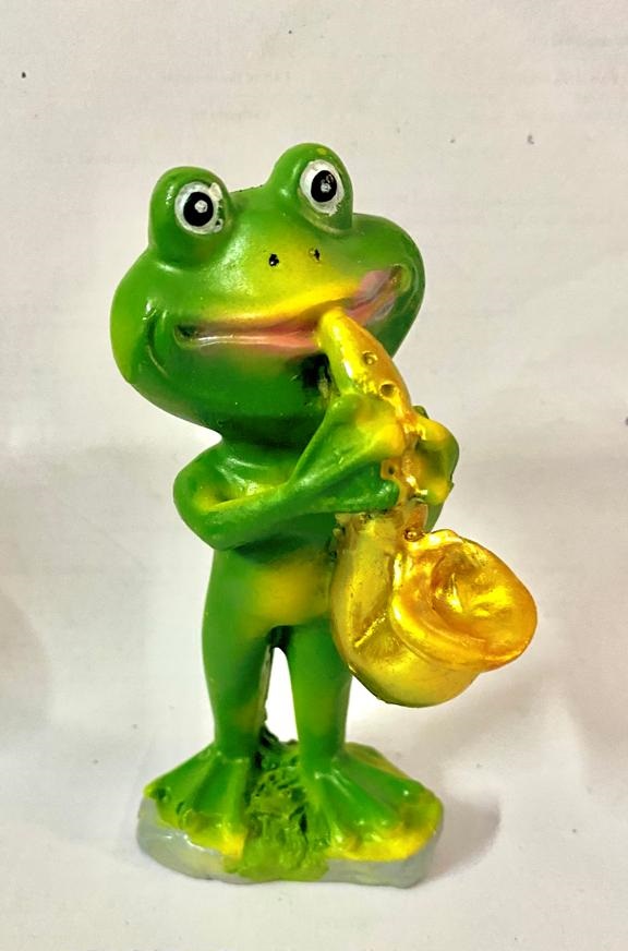 Musician Frog with Guitar Statue Green Colour Size Approx 8 CM - Pick Use